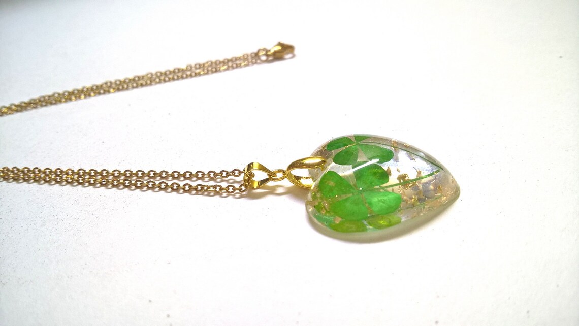Real Four Leaf Double Clover Heart Resin Shamrock Gold Tone Pendant ...