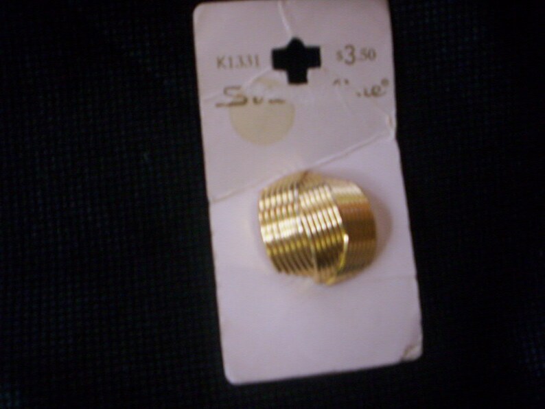 Streamline Plastic buttons/Gold plastic button/Sewing | Etsy