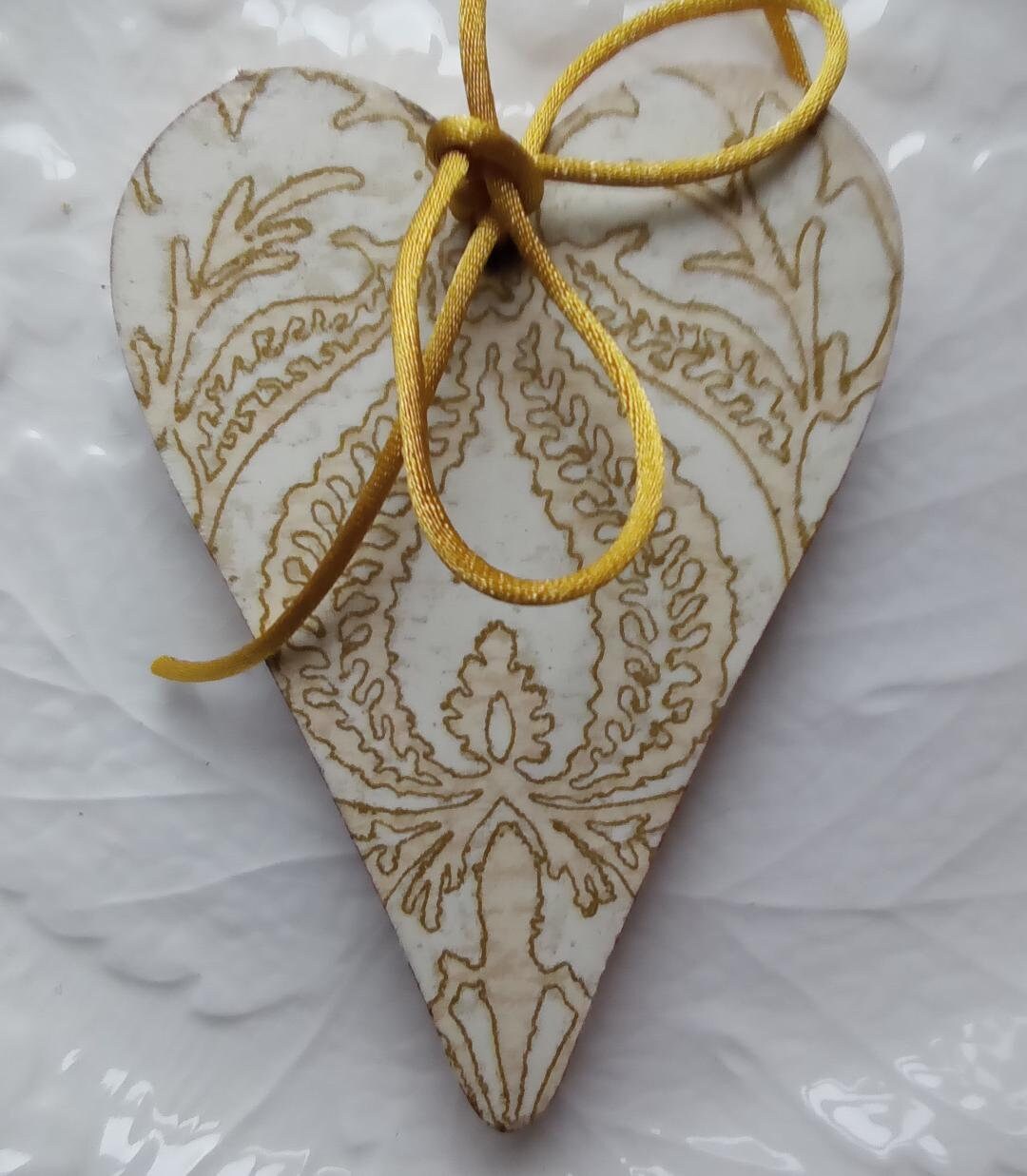 Item 18. One Gold Damask Heart Wood Hanging Heart Wedding Heart Decor ...