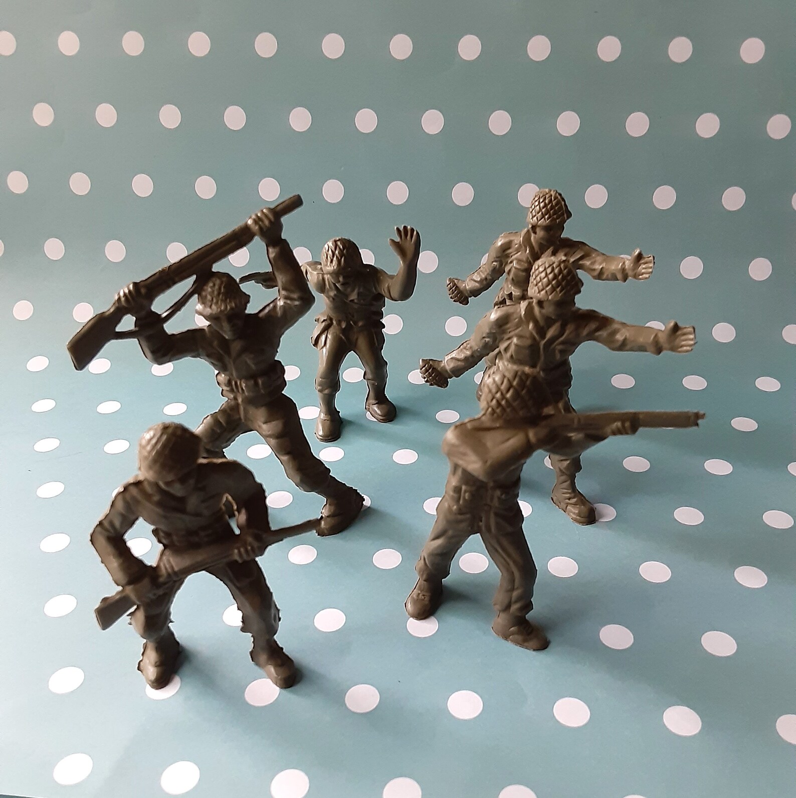Retro Plastic Army Men - 3" Gray Plastic Combat Soldiers - Lido Toy Co ...