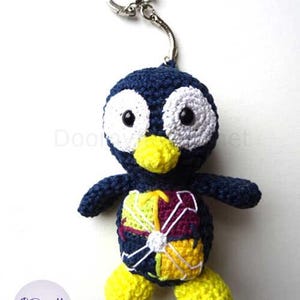 Penguin Keychain Cotton Crocheted With Logo Linux; Debian, Linux Mint ...