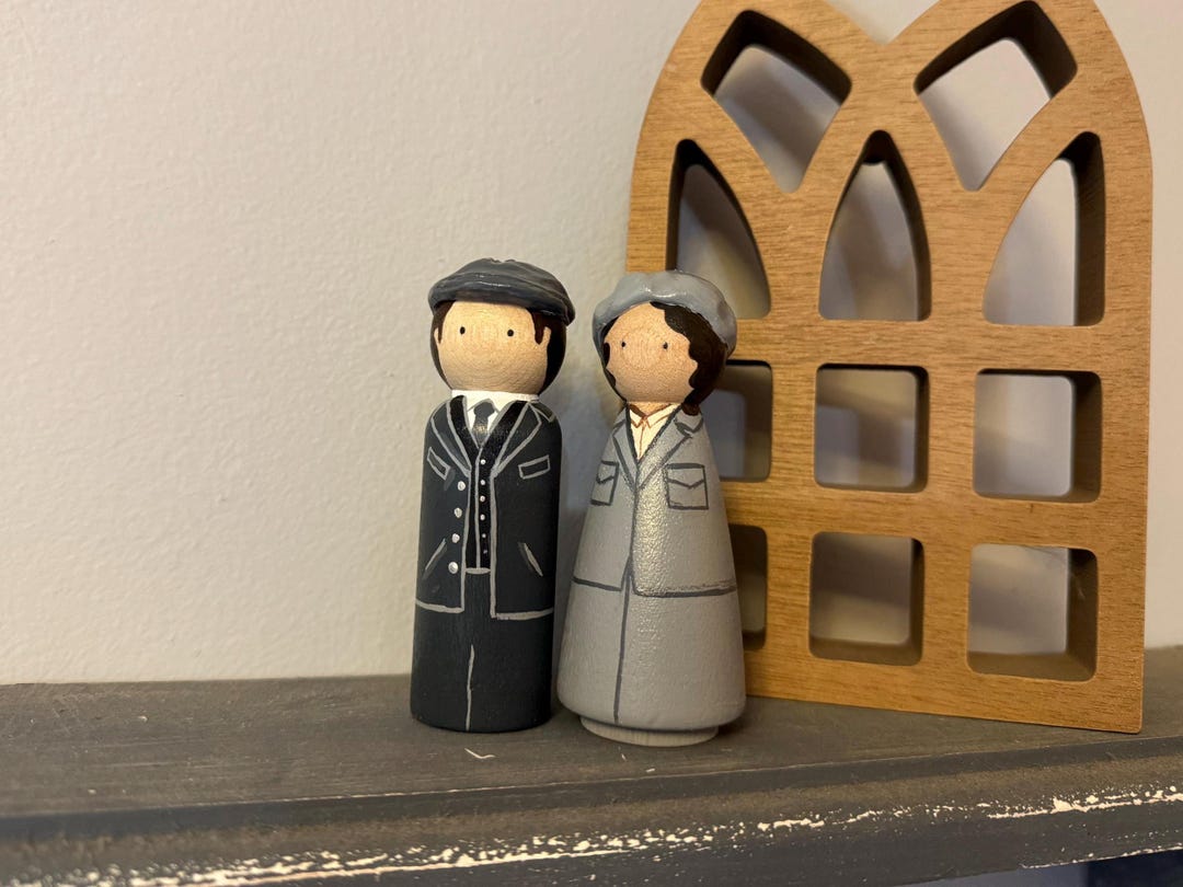 Henry and Julia Beauchamp Peg Doll Set - Etsy