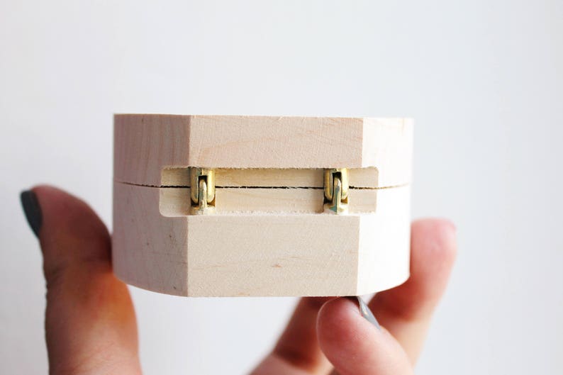 65 mm Round unfinished wooden box with cover on hinge | Etsy