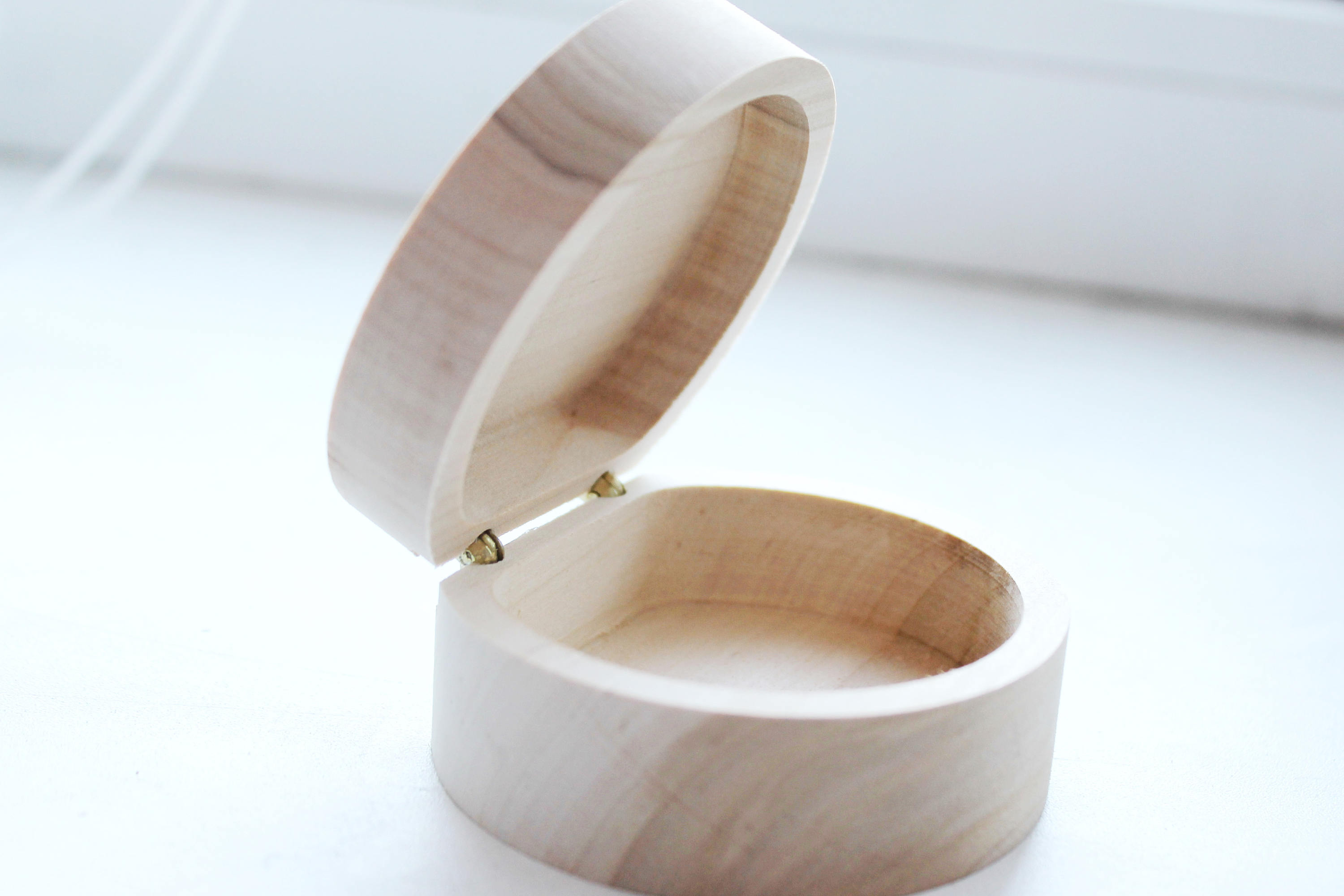 65 mm Round unfinished wooden box with cover on hinge | Etsy