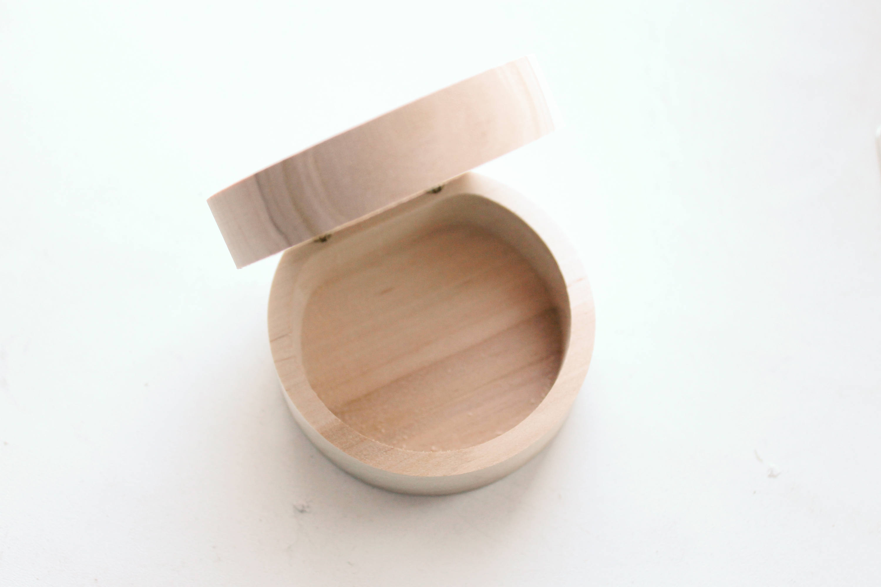 65 mm Round unfinished wooden box with cover on hinge | Etsy