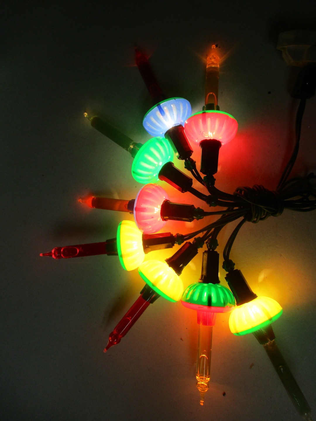 8 Old C-6 HOLLY Brand Electric Bubble Lights W Cord 3 - Etsy