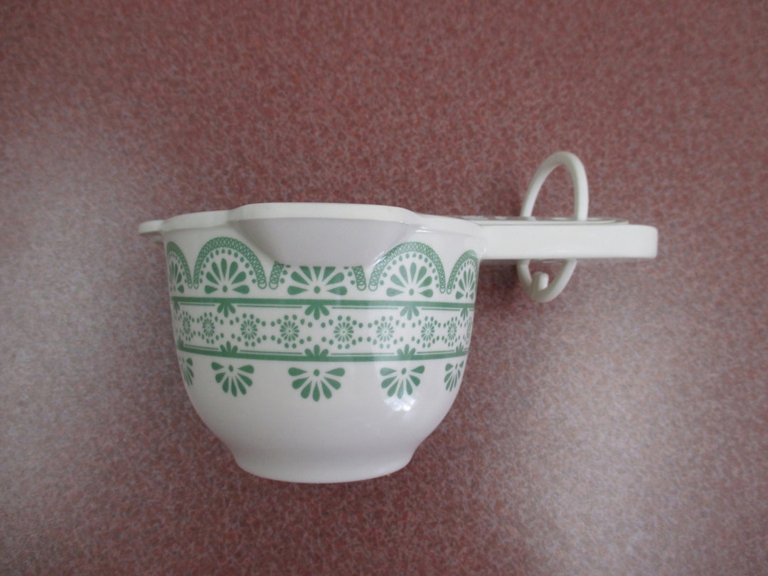 Pioneer Woman Measuring Cup Set 4 Pc Melamine Nesting Cups W/ring One ...