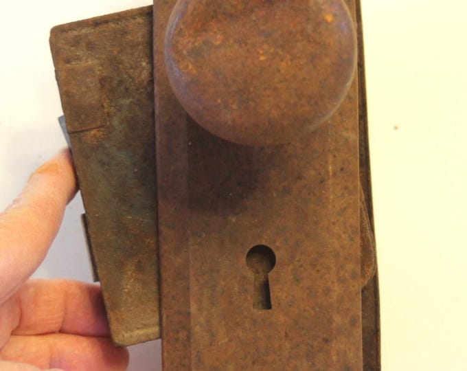 Vintage Rusty Metal Doorknobs With Skeleton Door Plate - Etsy