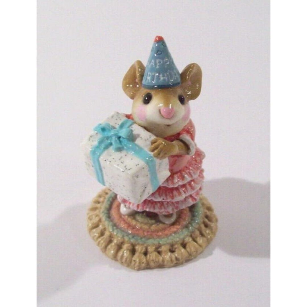 1997 Wee Forest Folk Party Girl Mouse Figurine, Annette Petersen, M-224 ...