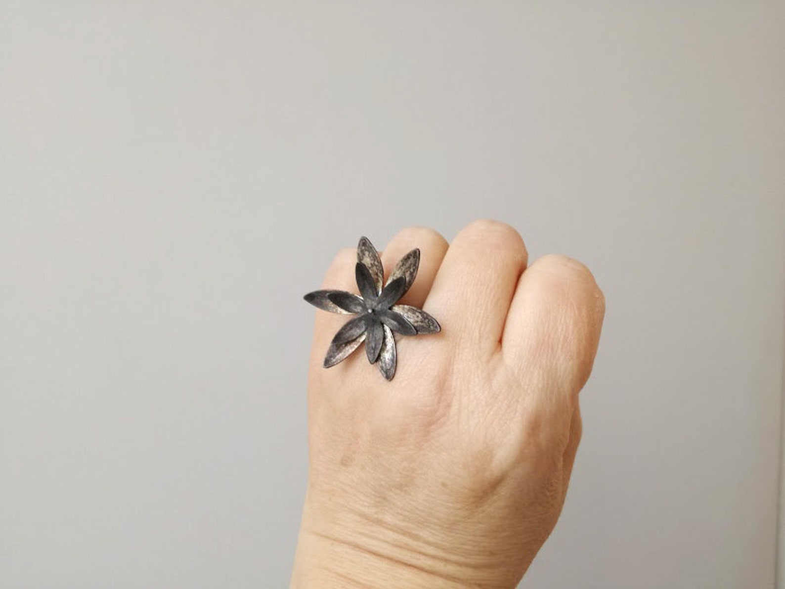 Black Flower Ring Sterling Silver Statement Ring Spinner - Etsy