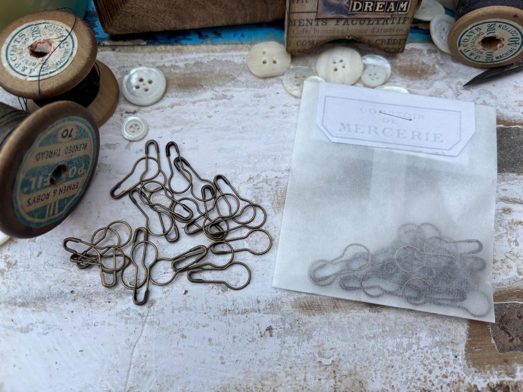 Vintage Style Bulb Pins - Set of 20 - Pins for Junk Journal - Charm ...