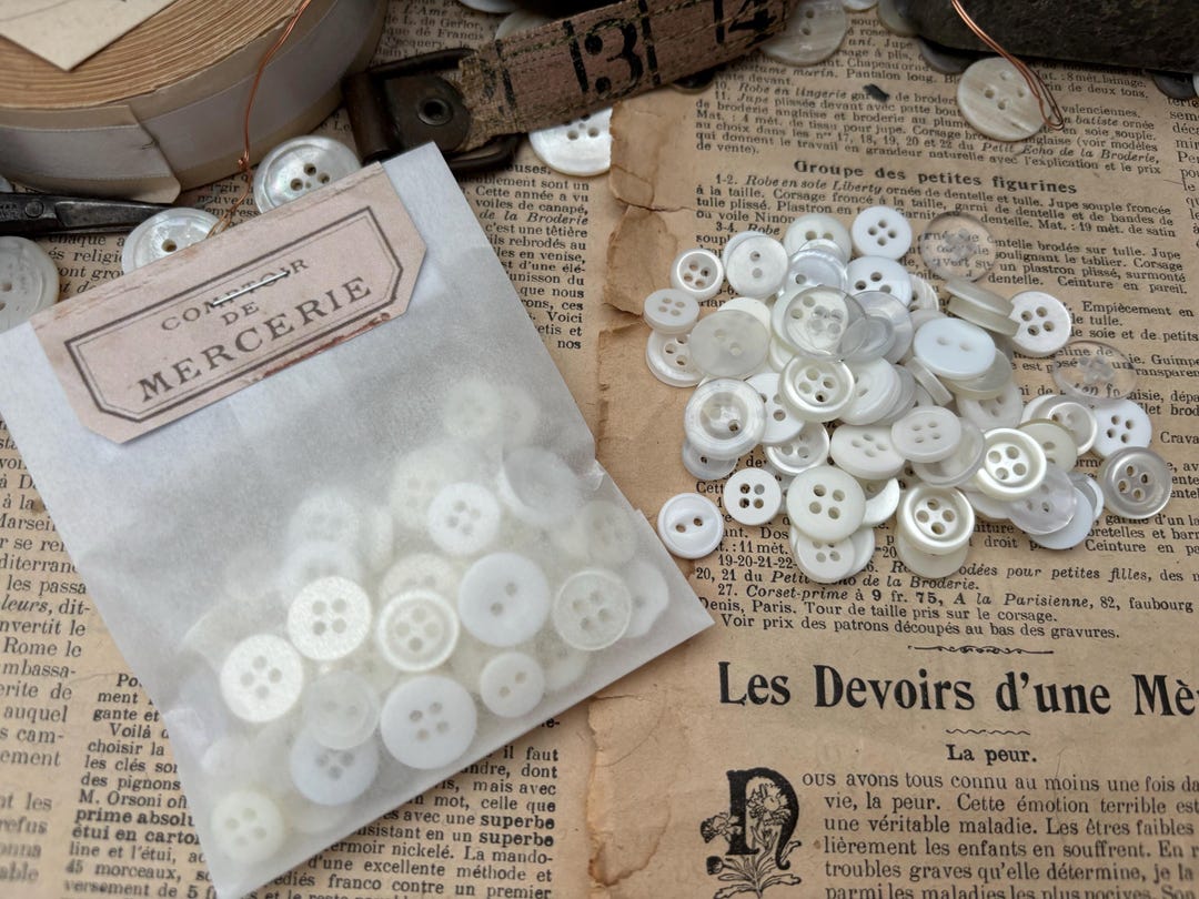 Buttons Frosted Ice Buttons Selection Approx 10g Vintage Bag of Button ...