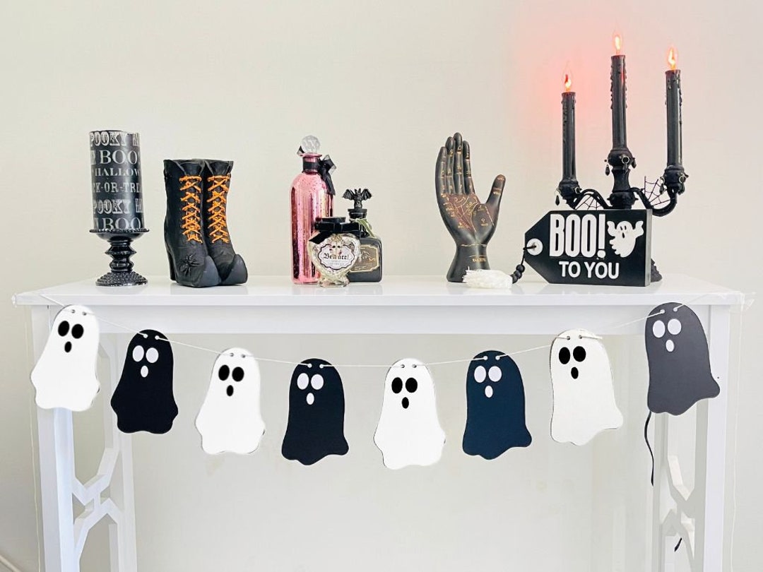 Ghost Banner, Halloween Ghost Party Decor | Black & White Ghost Shape ...