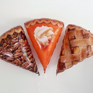 Pie Bar Dessert Table Balloons Thanksgiving Decor Friendsgiving Pie ...