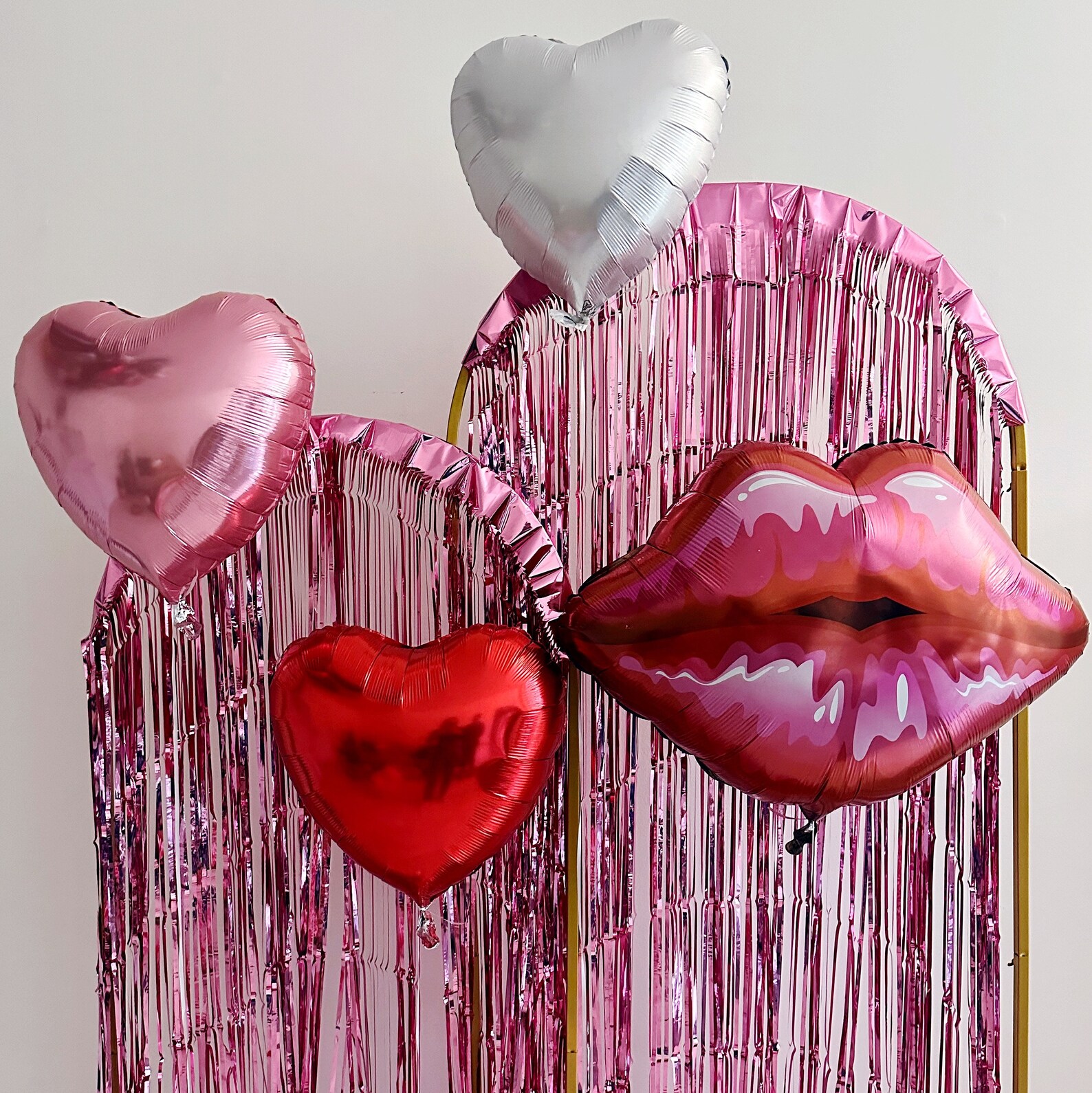 Lips Balloons, Valentine's Day Hearts, Pink Heart Balloon Set ...