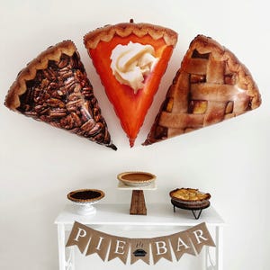 Pie Bar Dessert Table Balloons Thanksgiving Decor Friendsgiving Pie ...