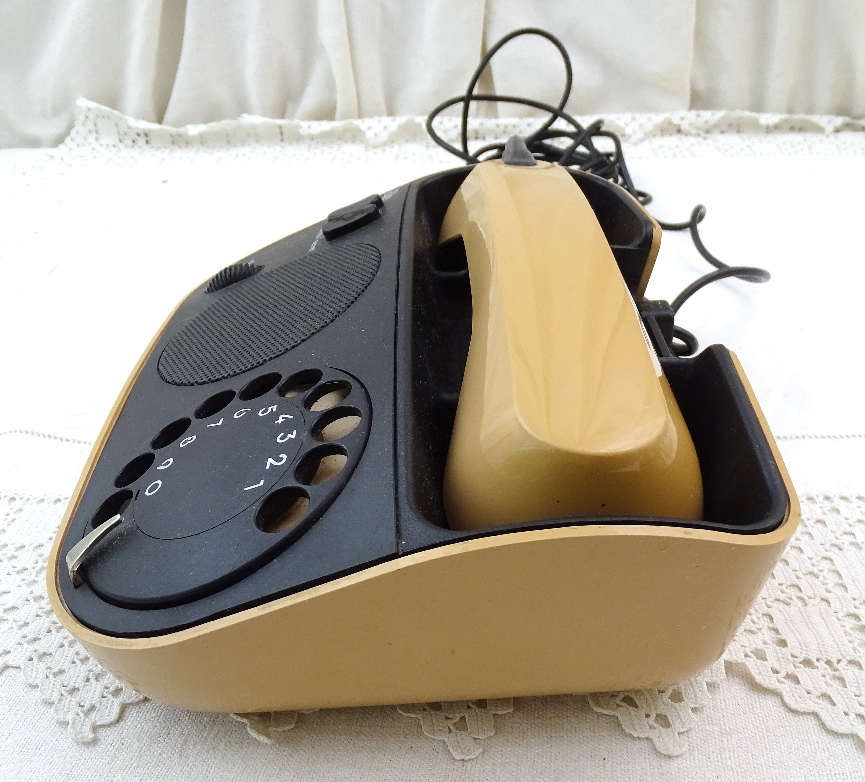 Vintage French 1980s Elite Land Line Telephone with Round Dial in Black ...
