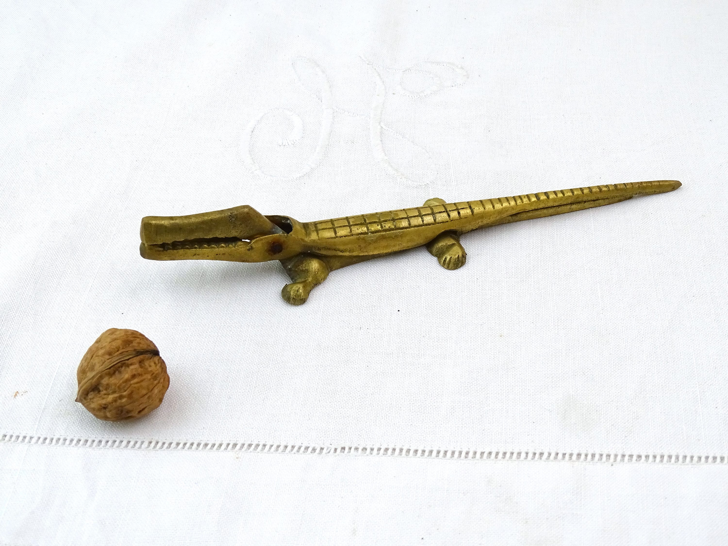 Vintage Brass Crocodile Nut Cracker, Retro Primitive Yellow Tone Cast ...