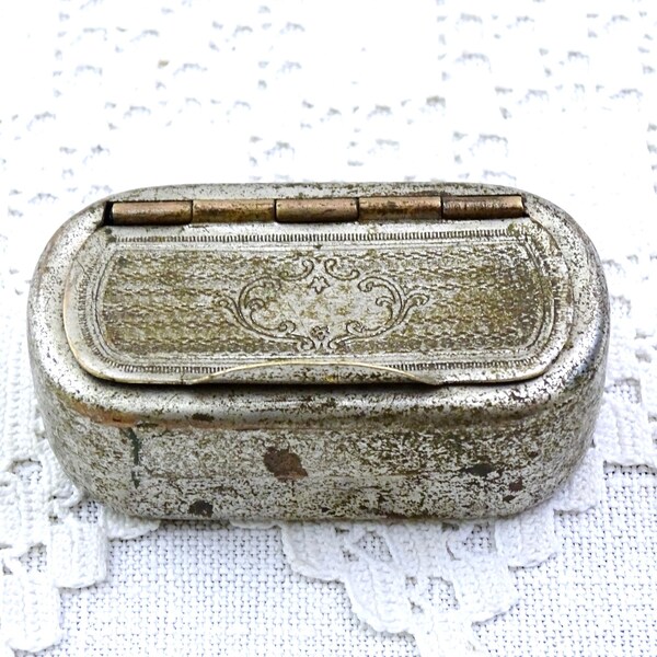 Antique Snuff Box - Etsy