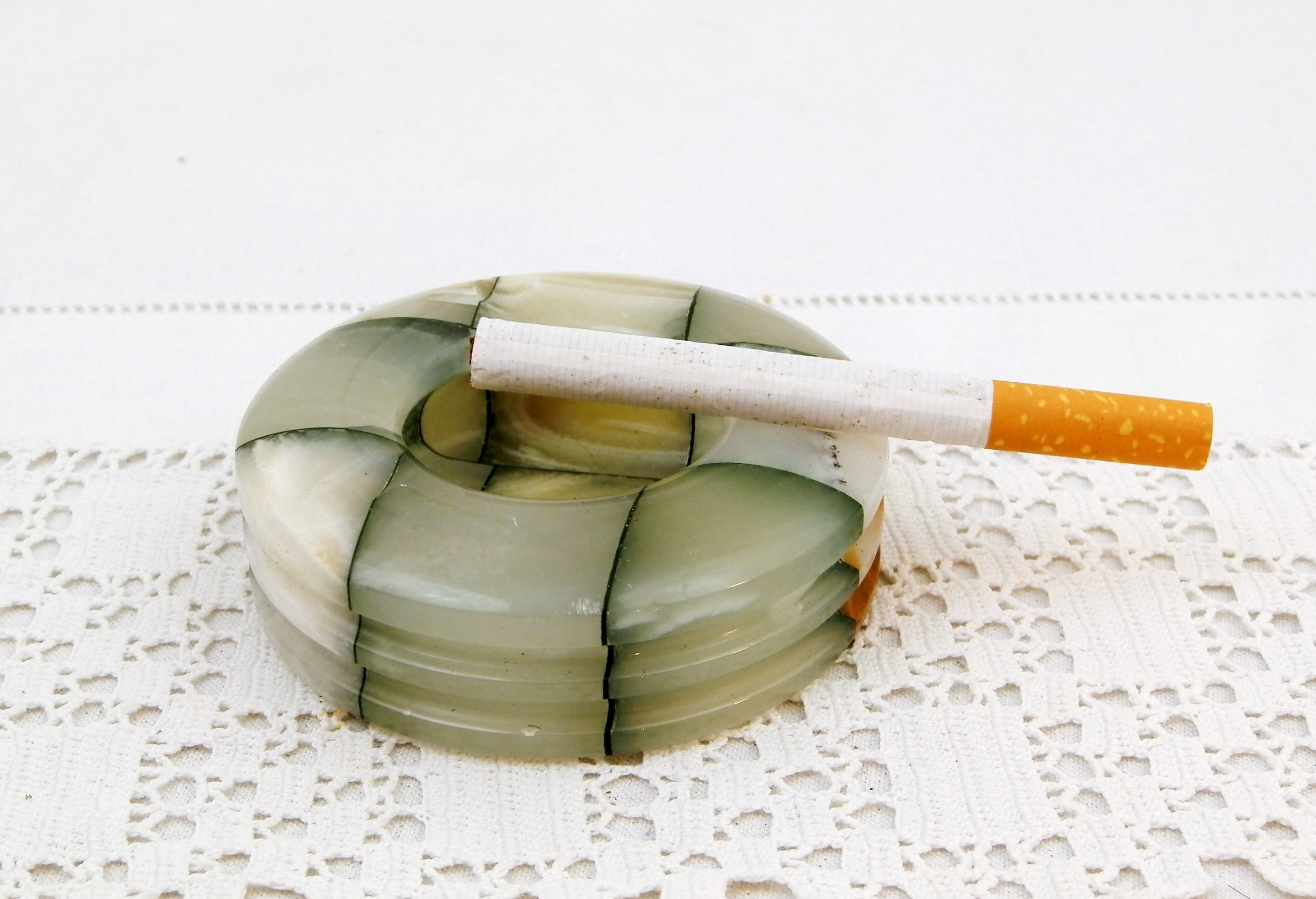 Small Vintage Carved Pale Green Veined Mosaic Onyx Marble Agate Stone ...