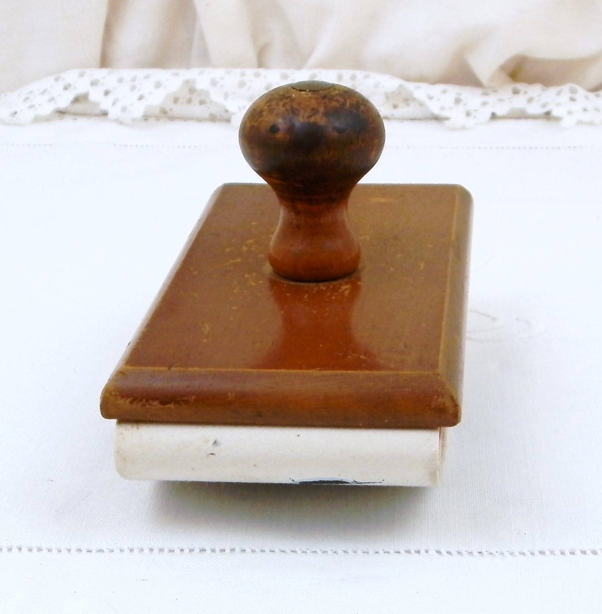 Vintage Wooden Rocking Blotter with 10 Sheets of Refill Blotting Paper ...