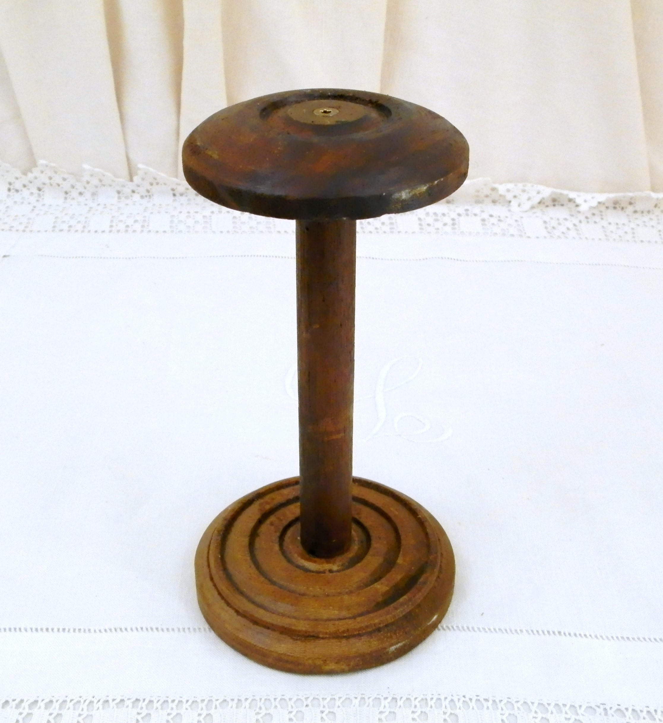Vintage Wooden Hat Stand, Shop Display for Hat and Wig made of Turned ...