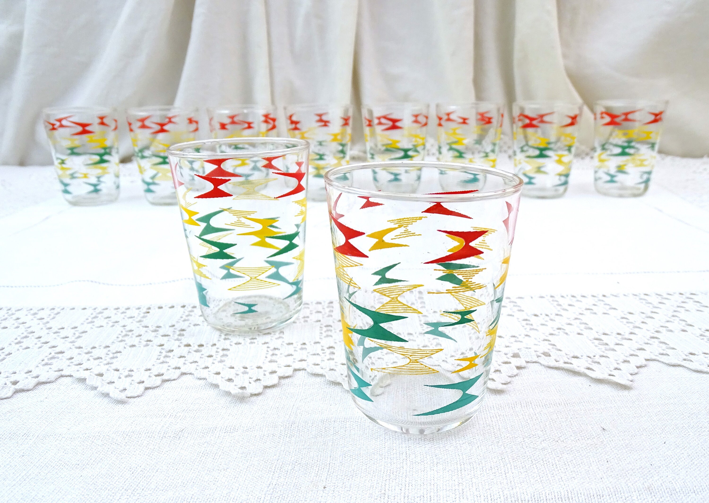 Set of 2 Vintage French 1950s Colorful Printed Atomic Design Glass ...
