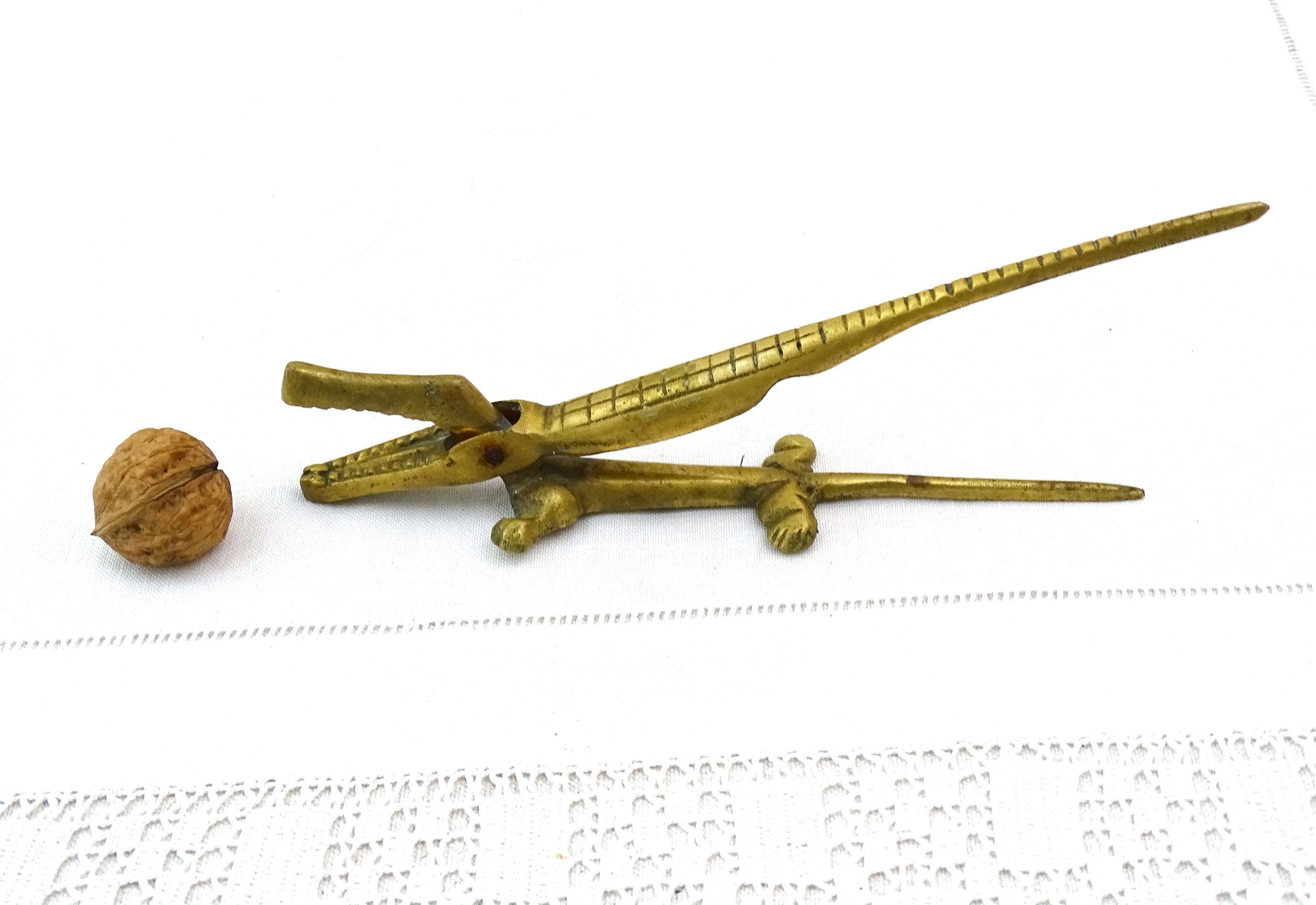 Vintage Brass Crocodile Nut Cracker, Retro Primitive Yellow Tone Cast ...