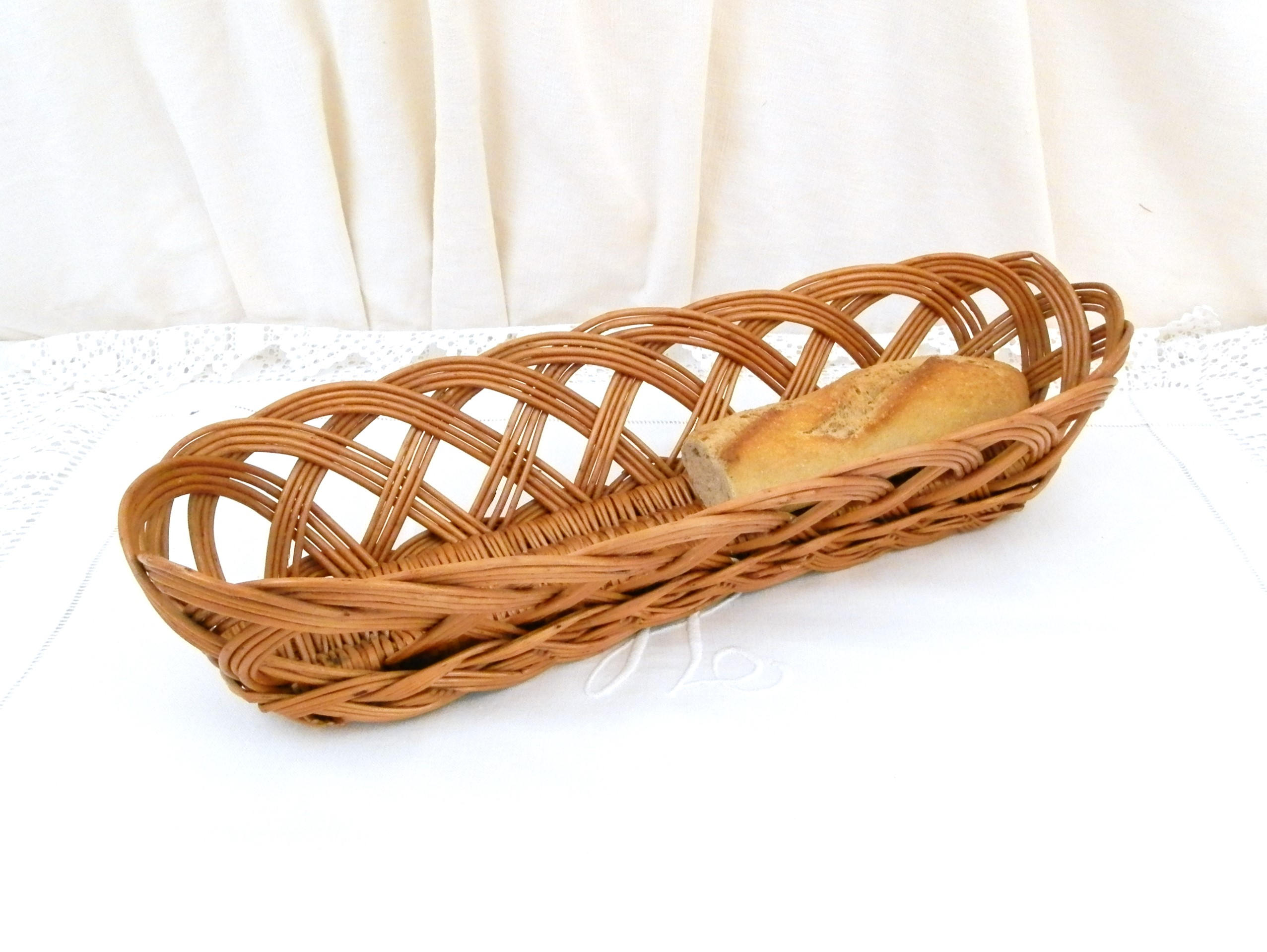 Vintage 1960s Mid Century Woven Wicker Baguette Bread Basket, Table ...