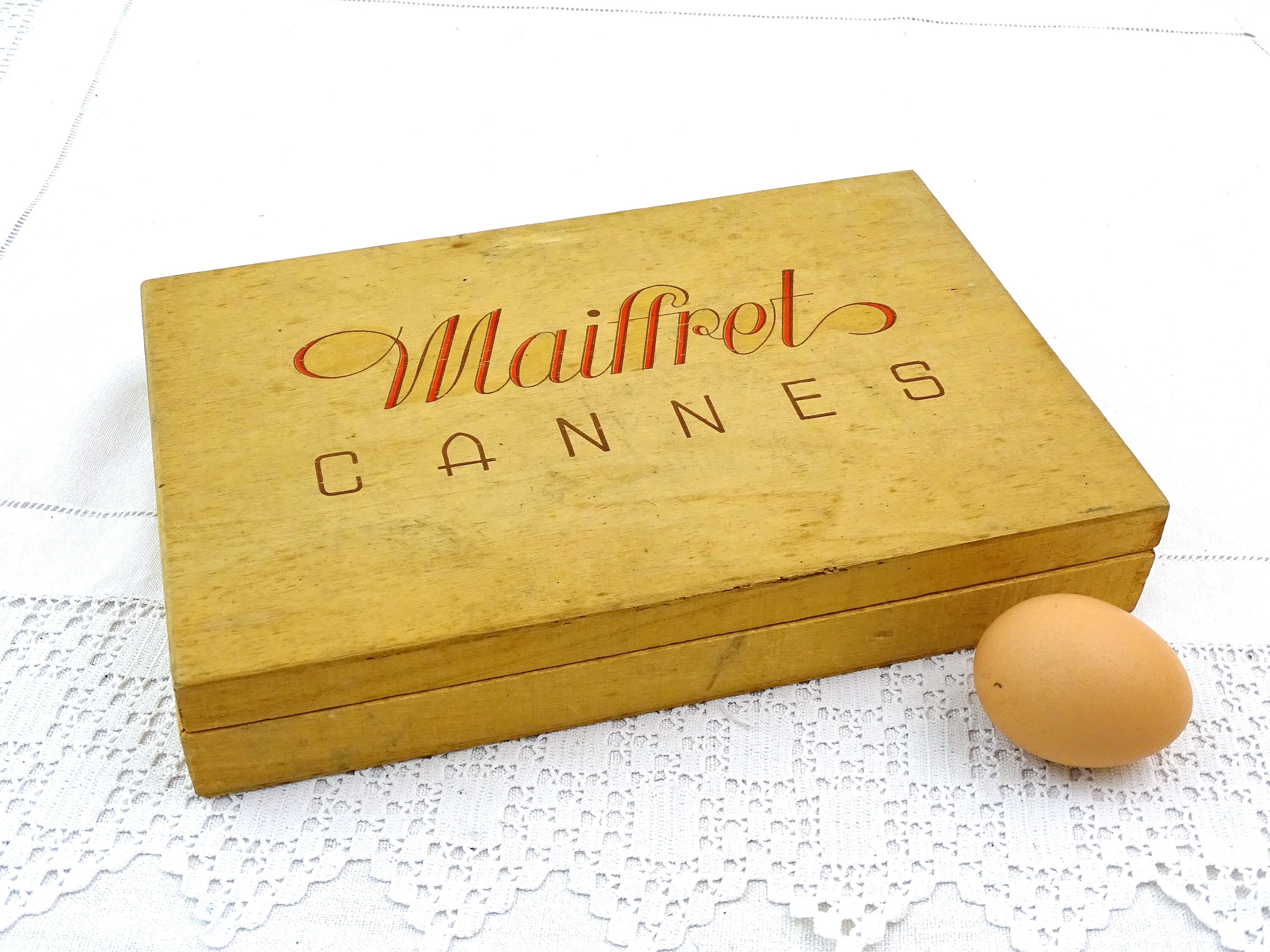 Vintage French Flat Wooden Box from Maiffret in Cannes South of France ...