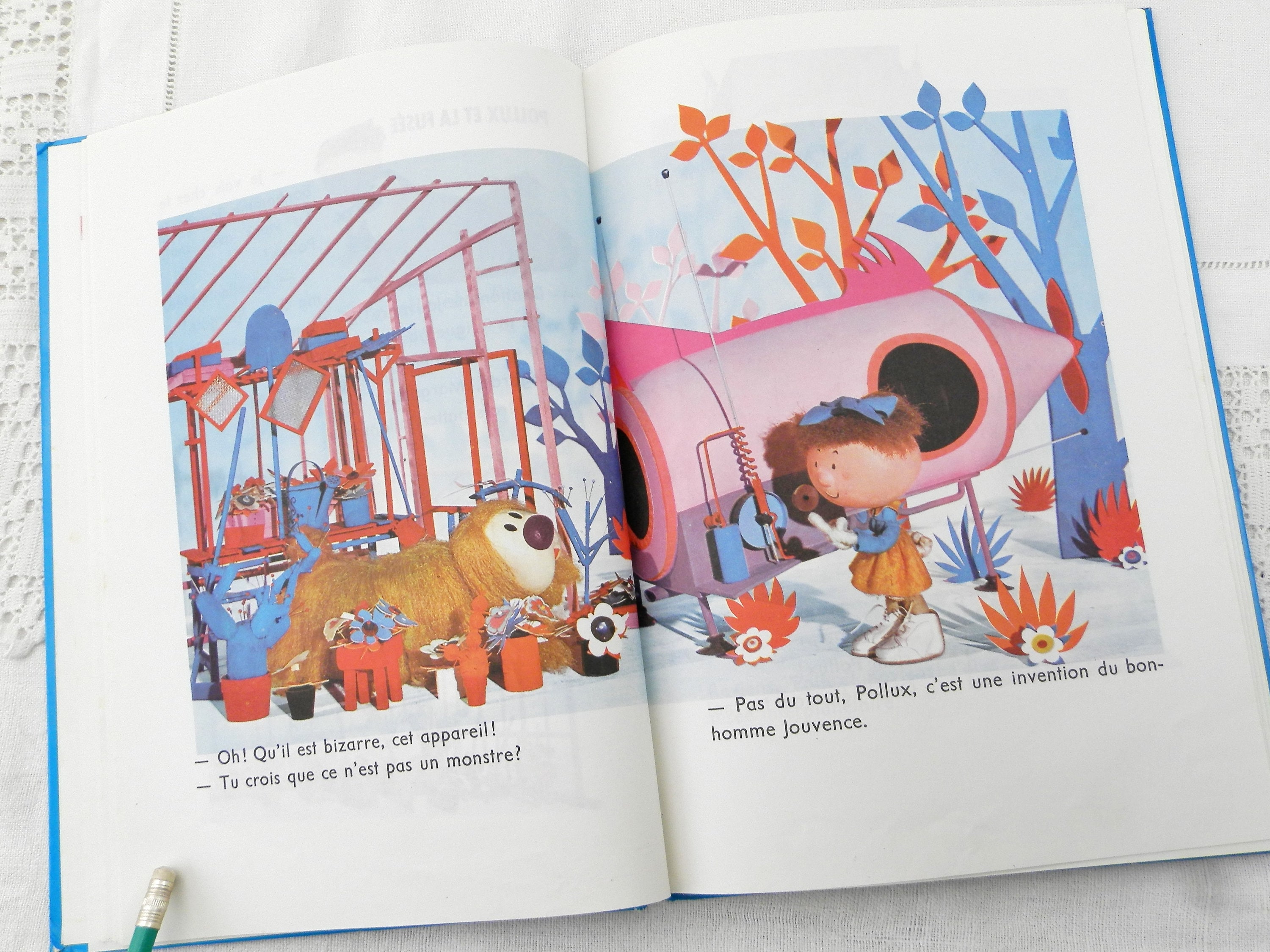 Vintage French Magic Roundabout Book Written in French, 1960s Le Manege ...