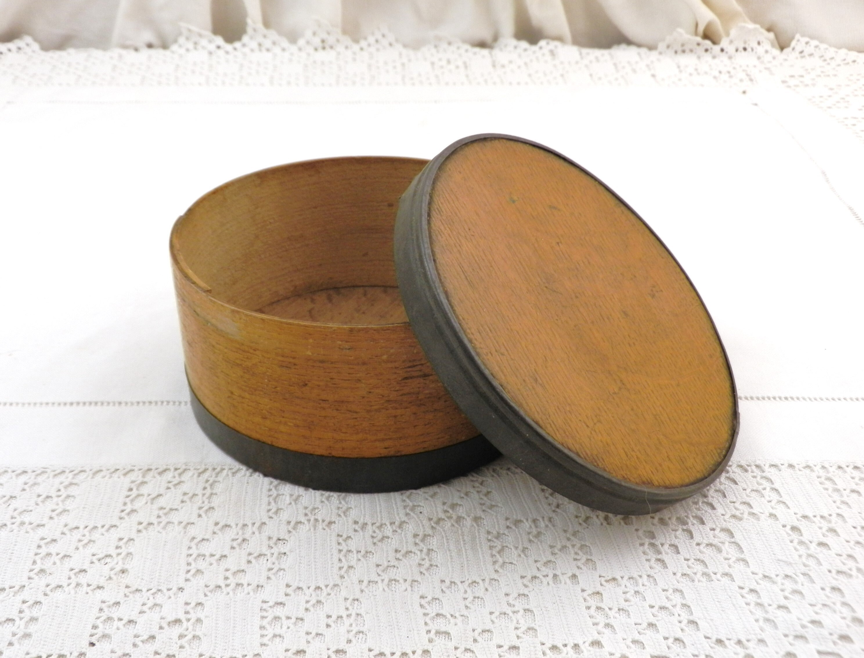 Antique Round Wooden and Metal Box from London, Retro English ...