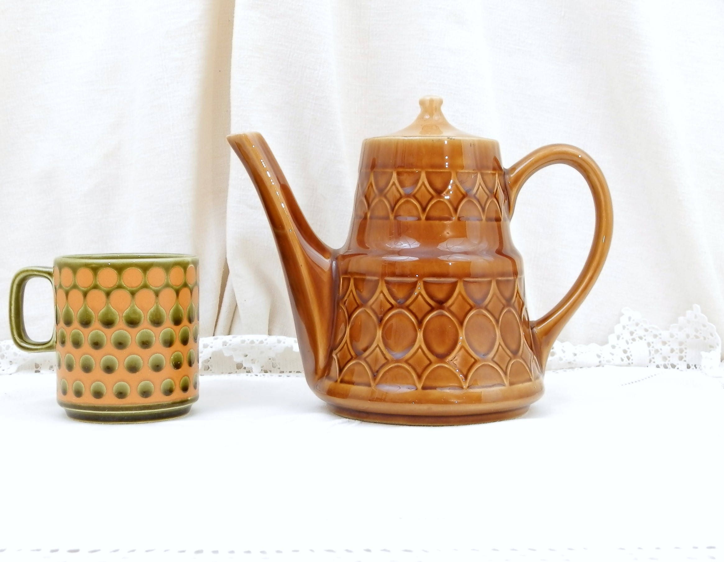 Vintage 1960s Mid Century Modern Ceramic Coffee Pot with Geometric ... Vintage 1960s Mid Century Modern Ceramic Coffee Pot with Geometric ...