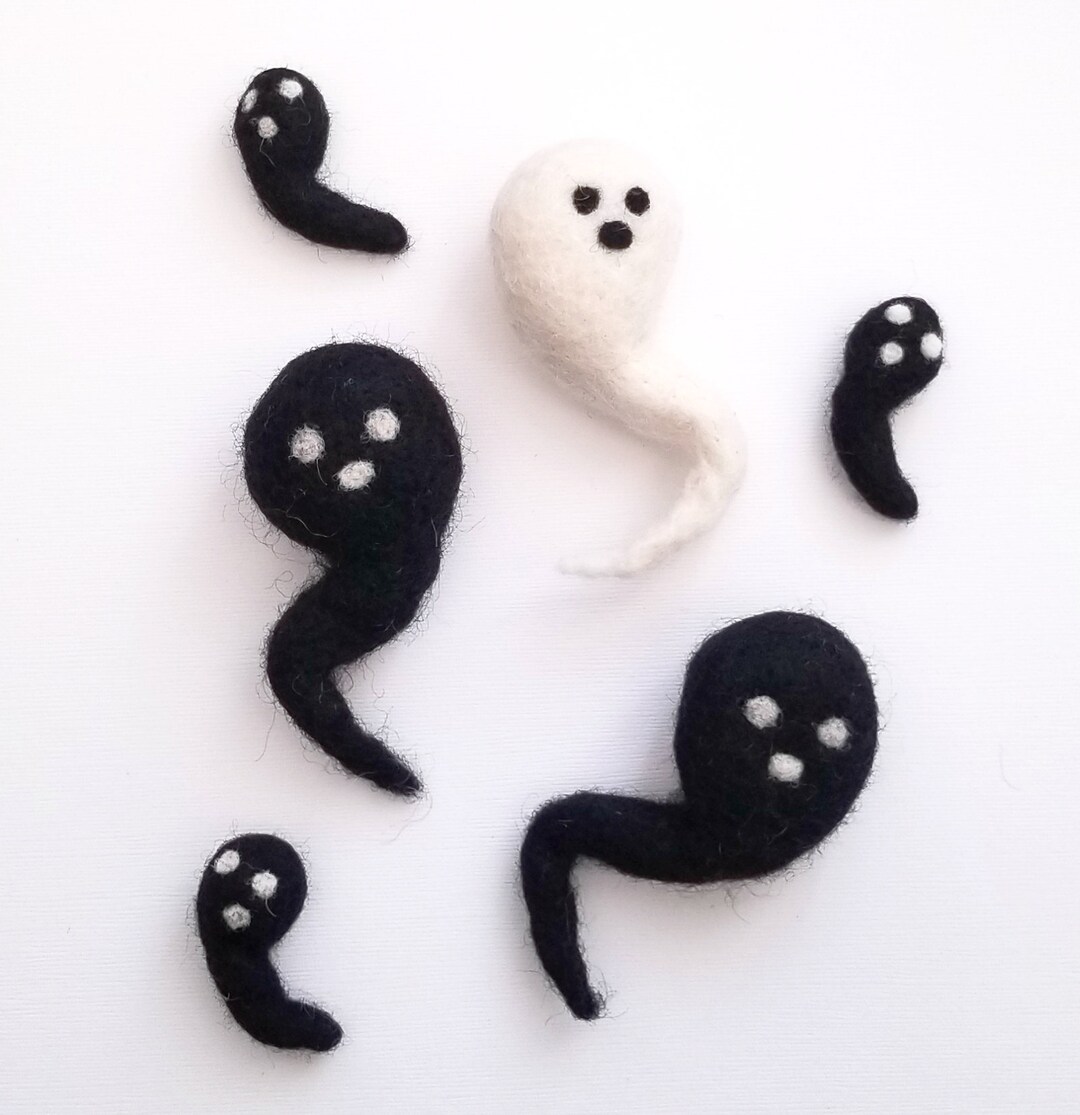Felted Ghosts - Wool Felt Ghost - DIY Garland - Halloween Decoration ...