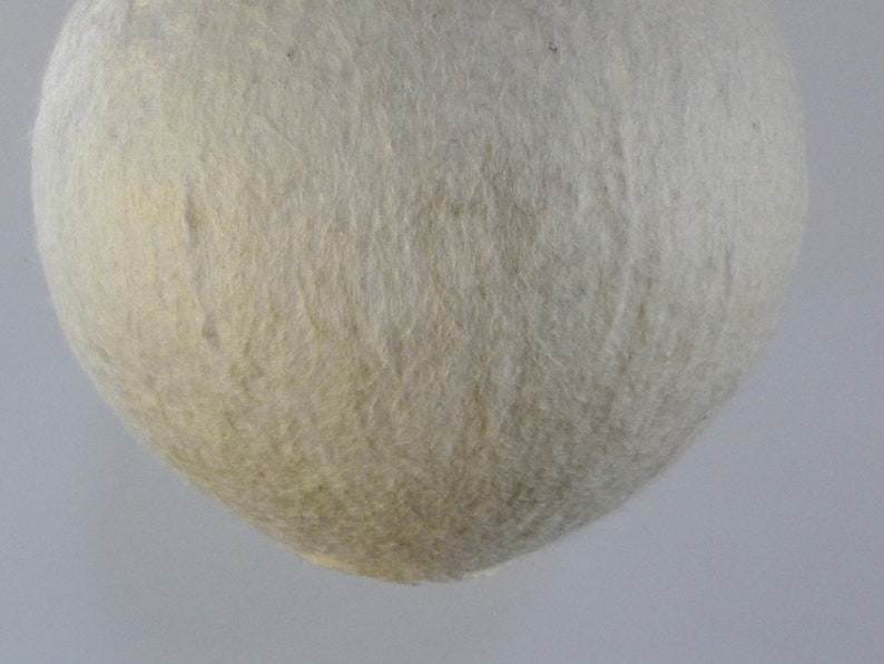 Vilten bol lamp, witte hanglamp van vilt, witte handgevilte lamp ...