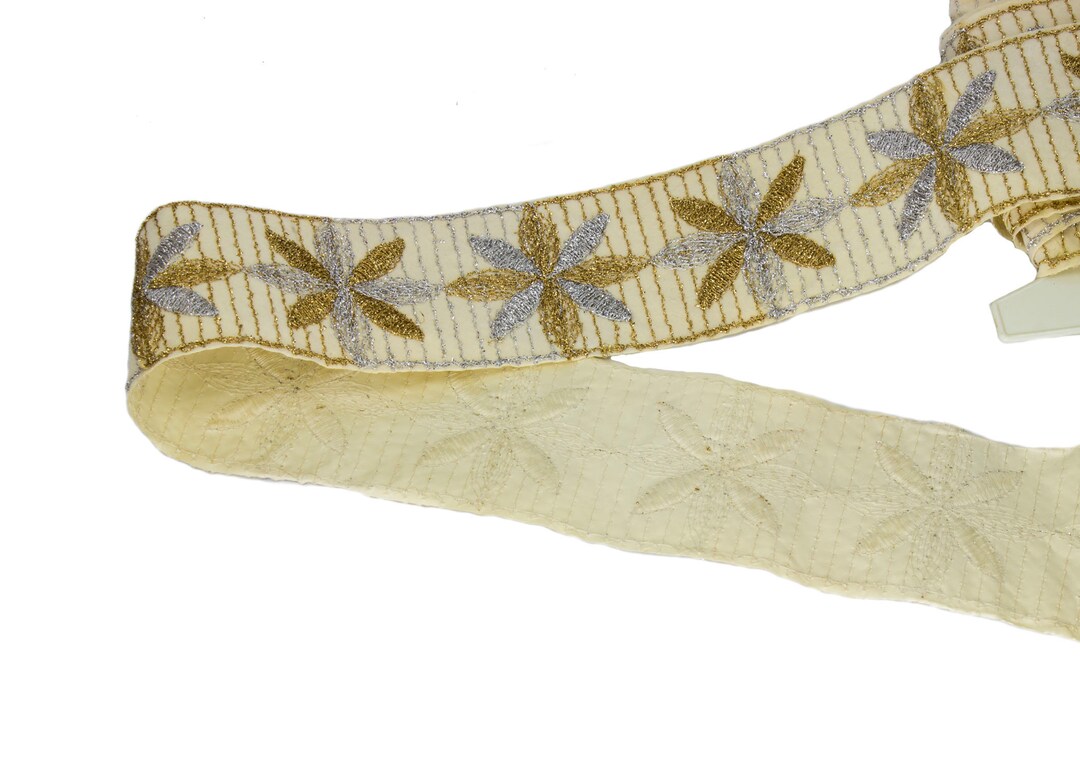 Vintage 1960's 3 Cream Velvet Silver and Gold Flower Metallic ...