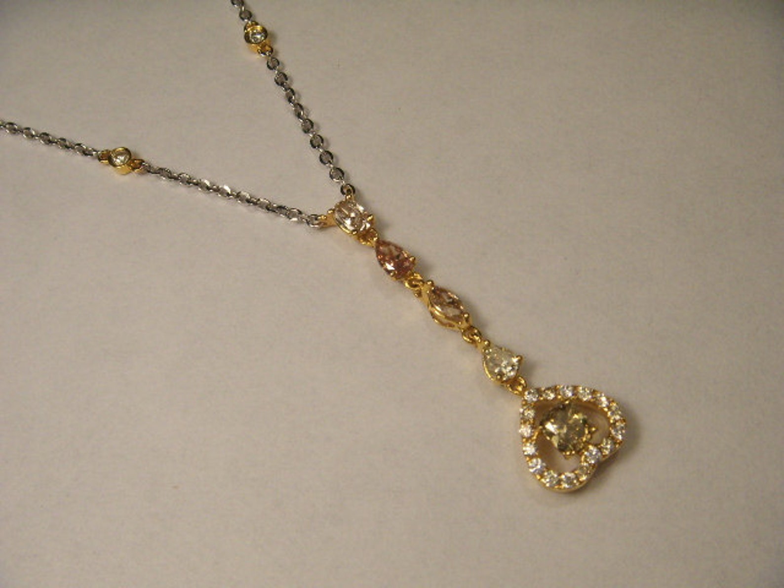 14K 2-tone Gold Fancy Color Champagne Yellow Diamonds Heart Station ...