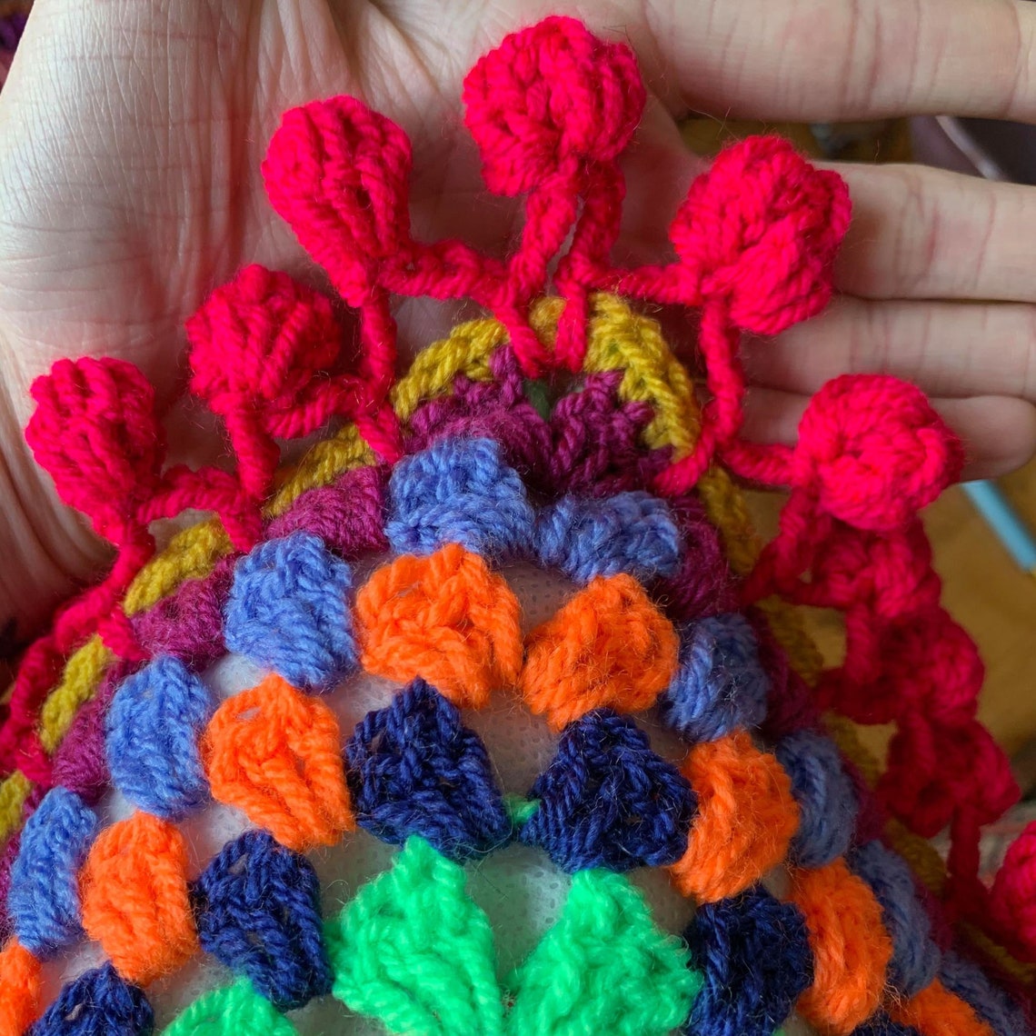 Vortex Pillow Crochet Pattern // Crochet Spiral Throw Pillow - Etsy