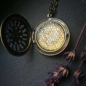 Snowflake Locket Necklace Winter Victorian Locket Necklace - Etsy