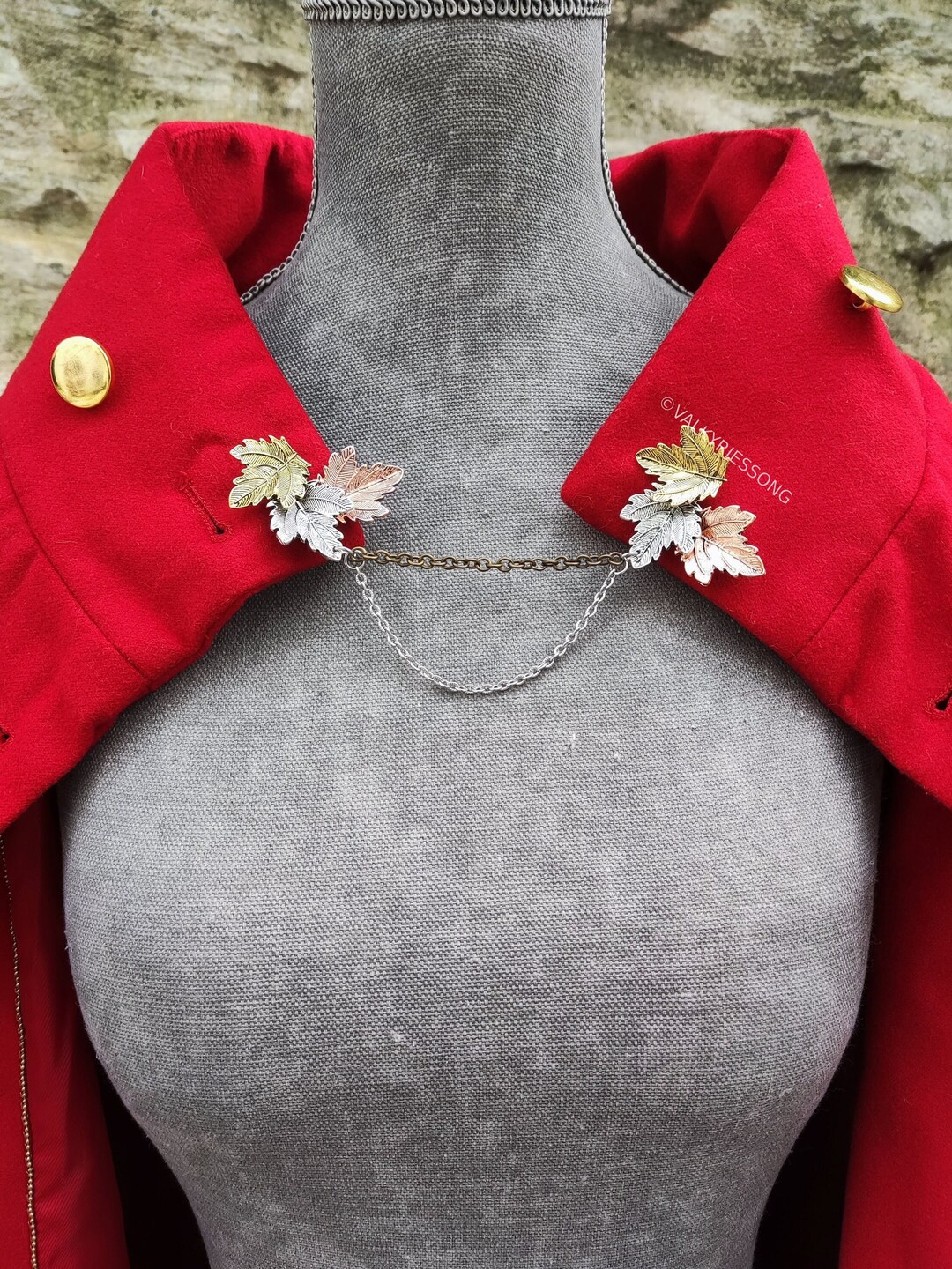 Maple Leaves Brooches With Chains, Antique Gold, Silver and Rose Gold ...