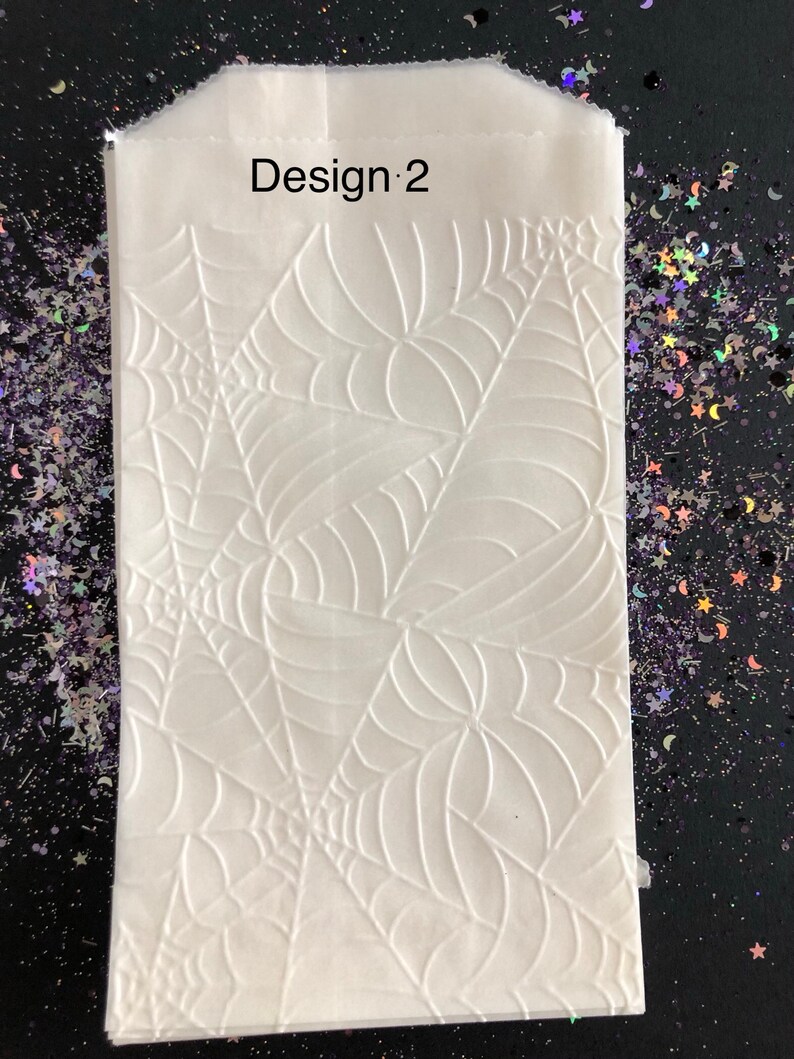 25 Halloween Spider Web Party Favor Bags | Etsy