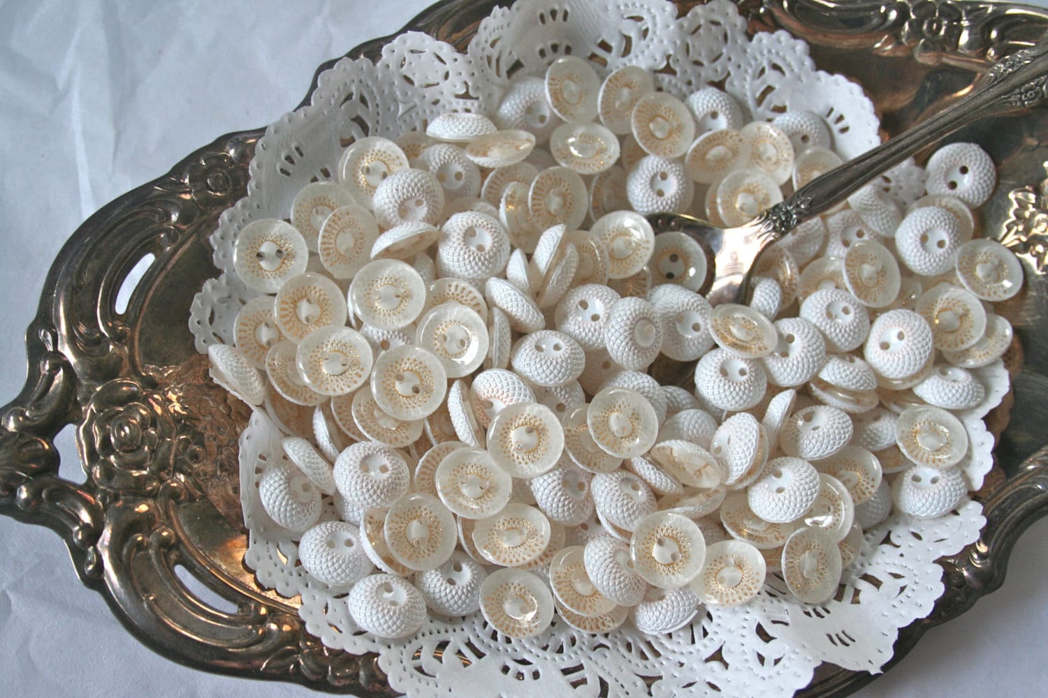 50 Buttons White and Gold Textured Buttons | Etsy