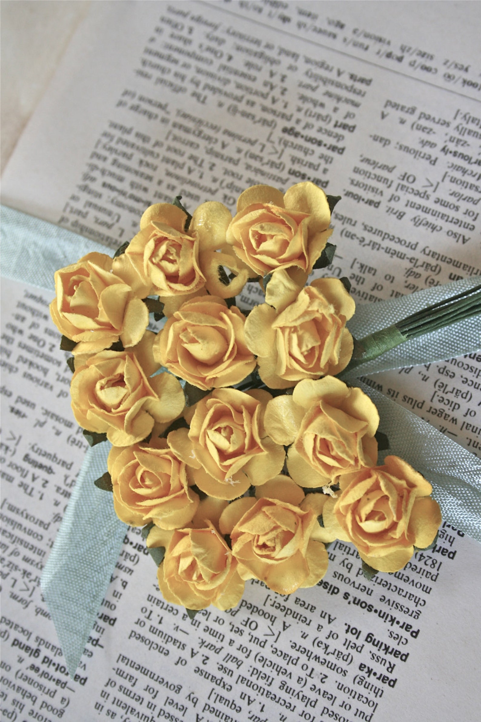 24 Yellow Paper Roses, Flowers, Sunny Yellow - Etsy