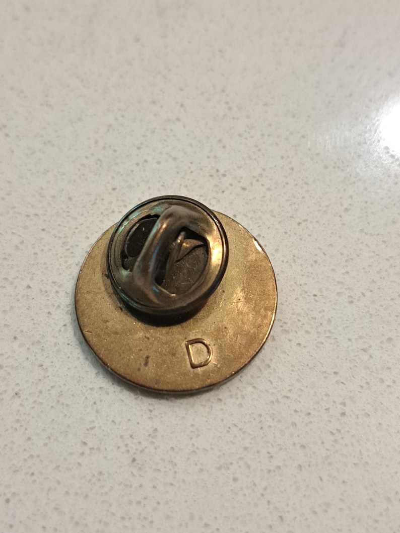 Vintage Girl Scout Trefoil World Association Pin - Etsy