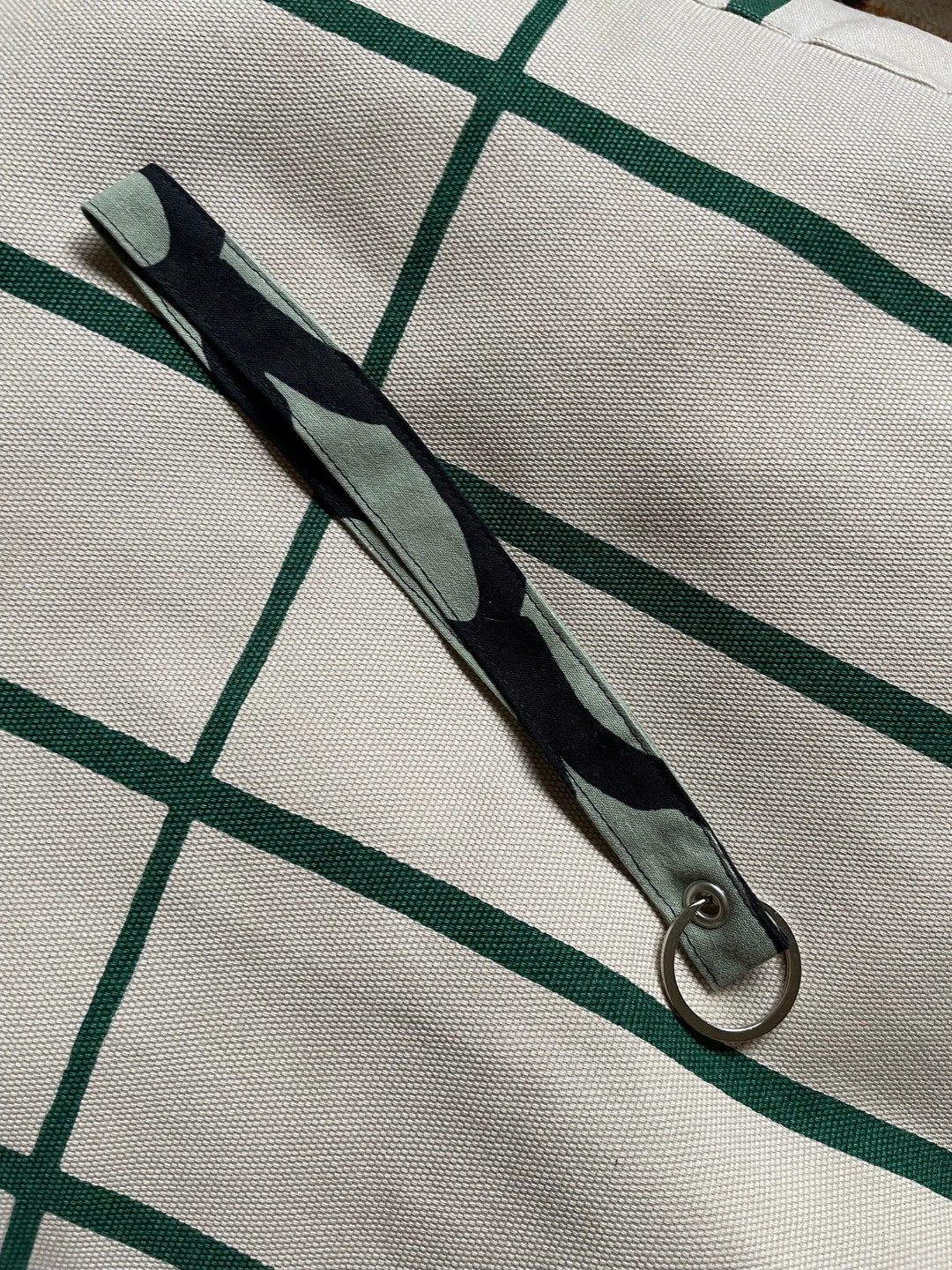 Vintage Marimekko Key Chain / Finland / Gray Black Classic Pattern - Etsy