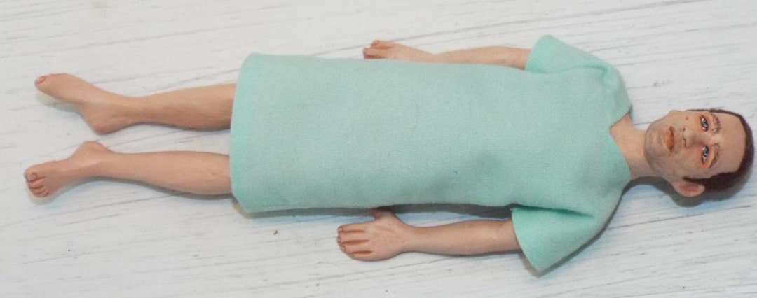 Dollhouse Miniature Handcrafted Medical Hospital Medical Patient Figure ...