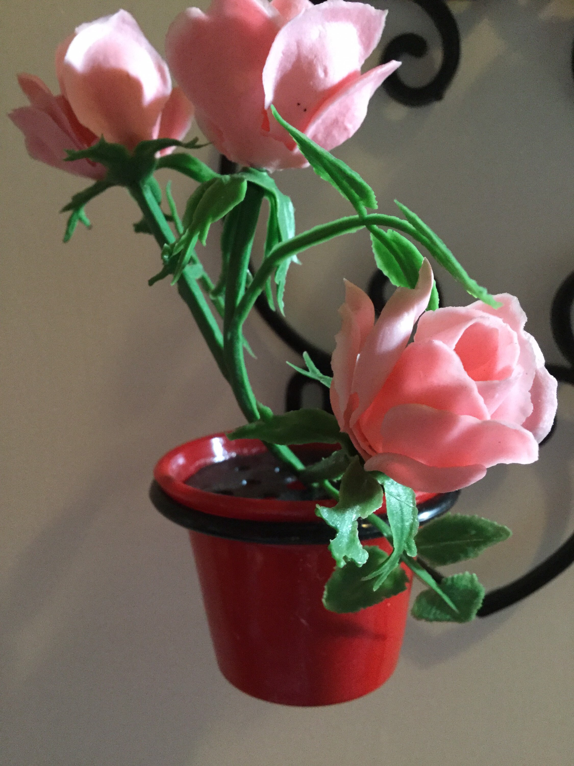 Kitsch Rose and Trellis Vintage Wall Ornament - Etsy