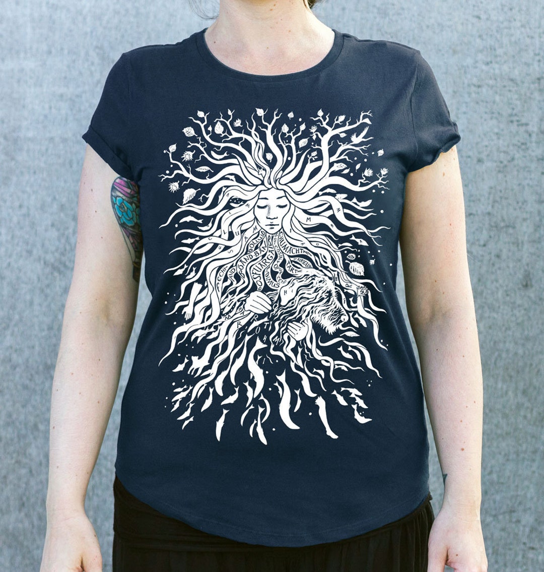 Rebel Goddess T-léine Navy, Hand-printed Irish River Boyne Goddess ...