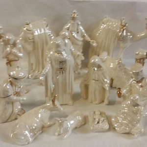 Christmas Duncan Nativity 15 Piece Set Hand Finished in Gold - Etsy