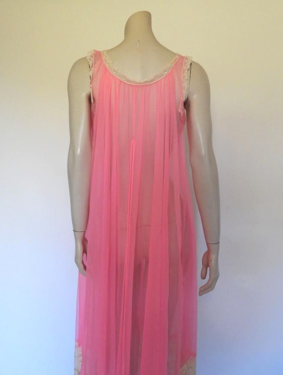 1960s Sheer Hot Pink Negligee With Lace Trim by Berkl… - Gem